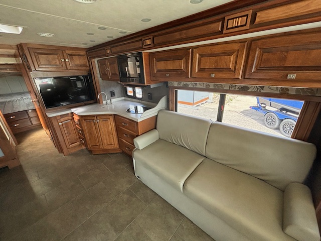 Used 2013 Tiffin Allegro Bay Breeze 32BR Class A