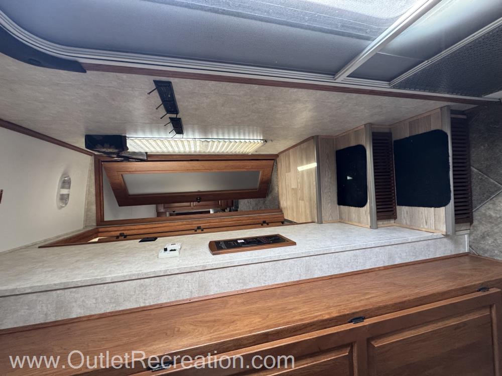 Used 2014 Keystone RV Montana Mountaineer 295RKD Fifth Wheel