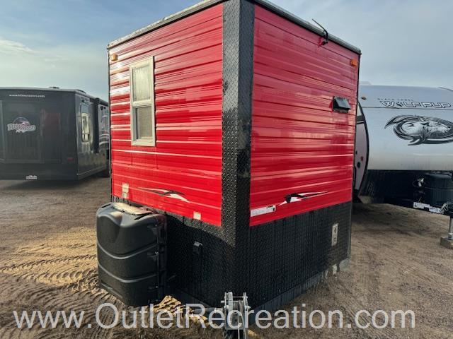 Used 2017 Ice Castle Fish Houses BOBBERS DOWN 8X20 Fish House