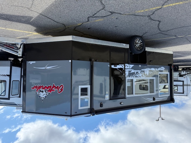 New 2026 Ice Castle Fish Houses OUTLANDER RV 8X17 Fish House