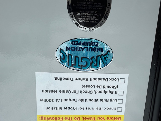 New 2026 Ice Castle Fish Houses OUTLANDER RV 8X17 Fish House