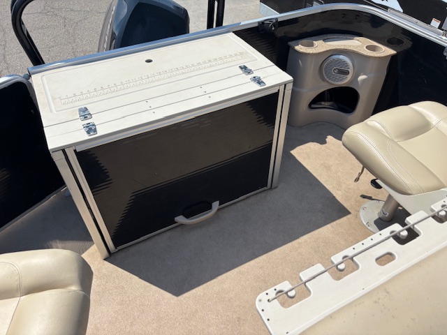 Used 2012 Harris Sunliner 220 FC Pontoon